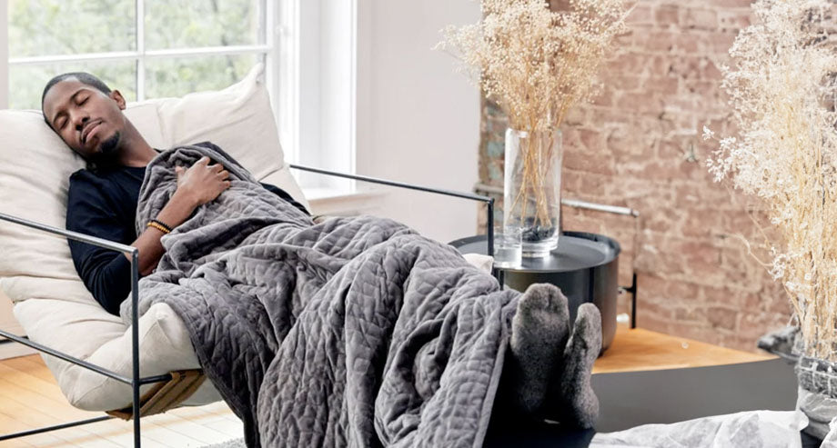 REM vs. Deep Sleep: Is There a Difference? | Gravity Blankets